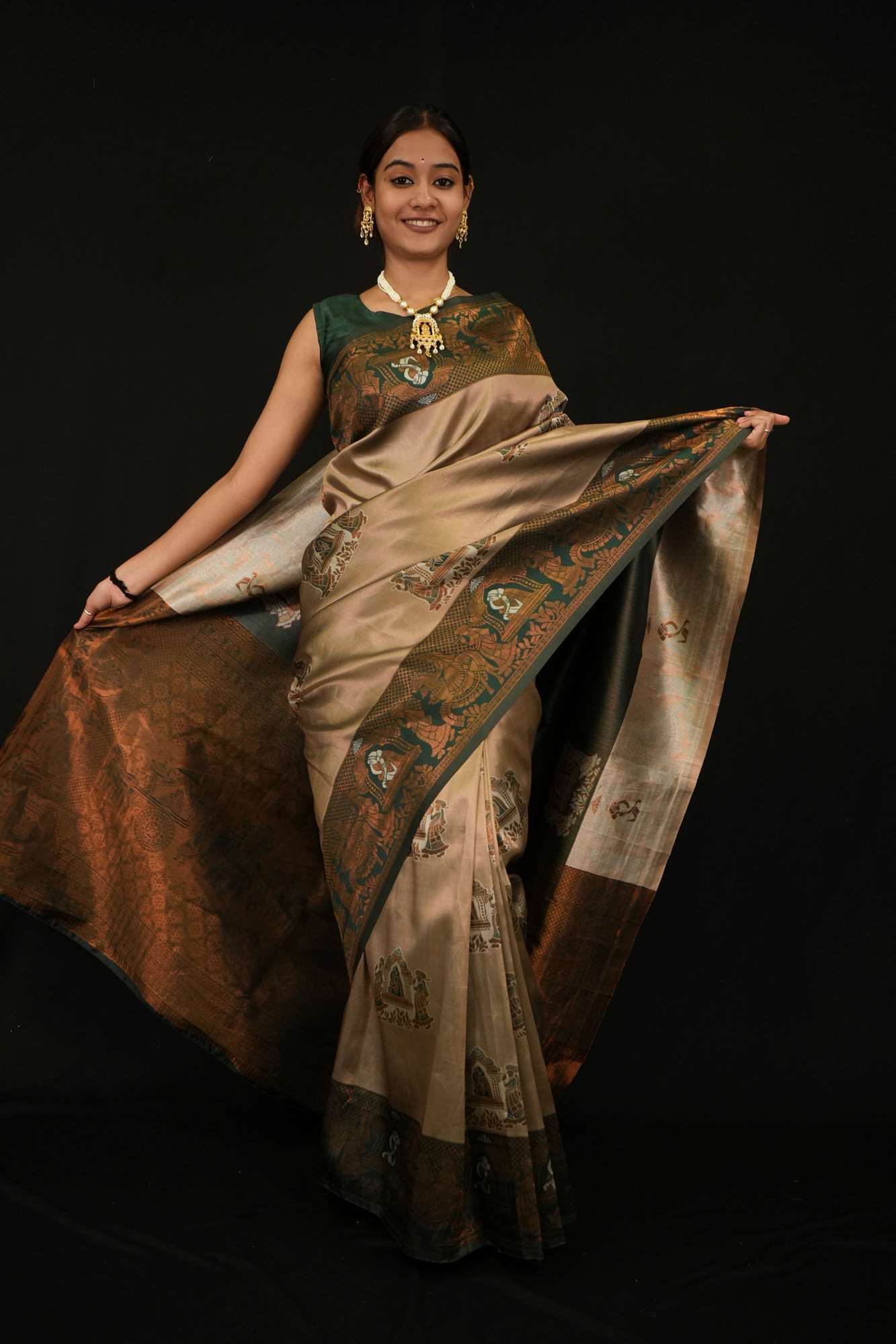 Traditional Green Tonned Pallaku Design Border Soft Silk – Effortless ...